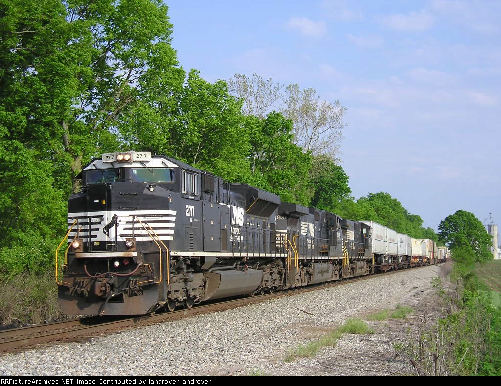 NS 2717 On NS 216 Westbound